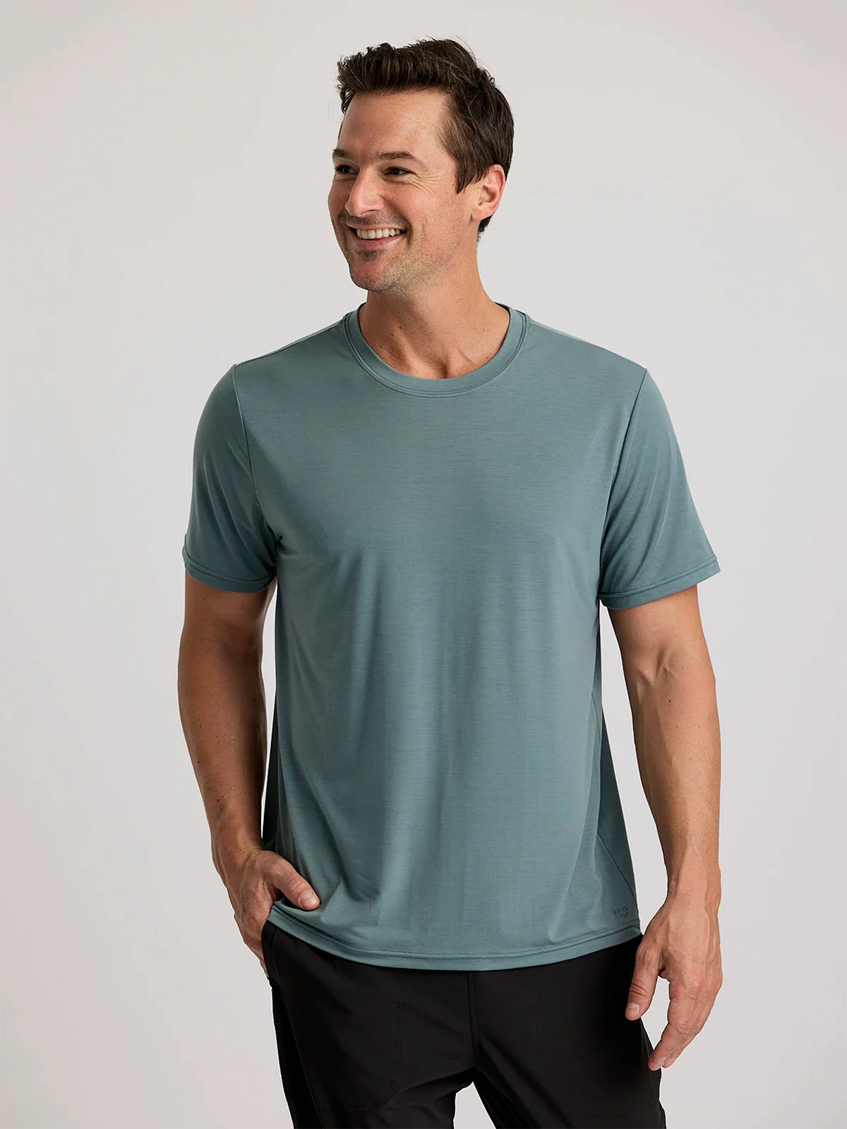 Free Fly Men's Elevate Lightweight Tee: Stormy Sea – Craig Reagin Clothiers